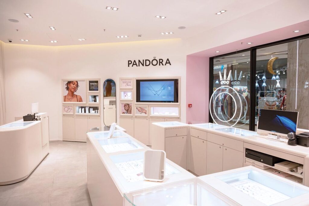 Pandora inaugure son premier concept-store en Afrique du Nord, à ...