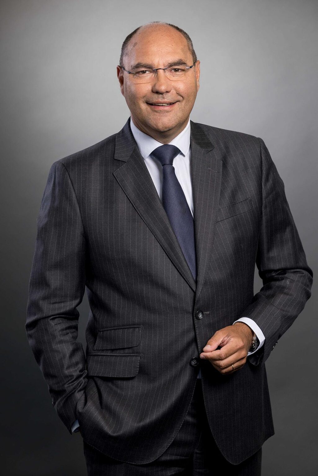 Nomination de Thibault Paland au poste de Directeur Général de Renault ...
