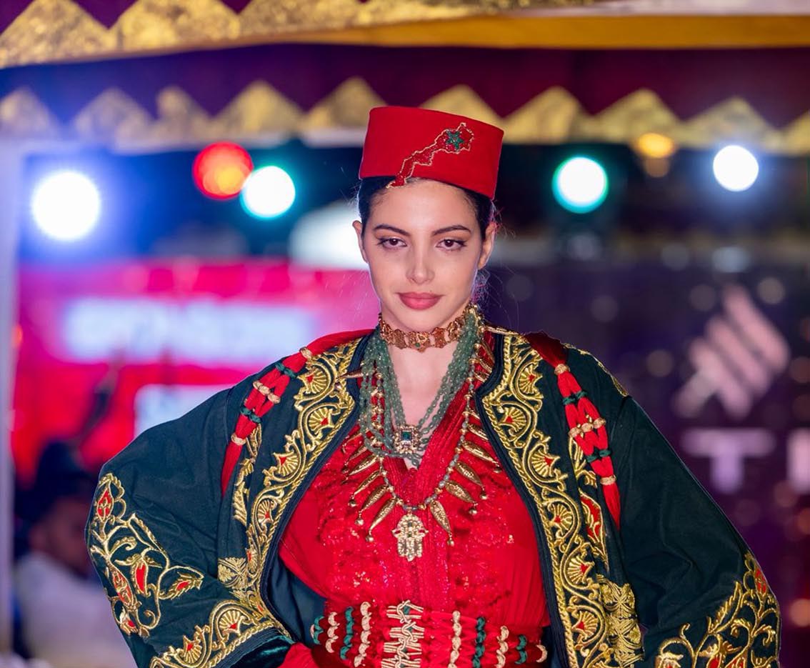 Fatima Zahra Idrissi Filali : l'art du caftan marocain porté à l’international - FAMILLE ACTUELLE